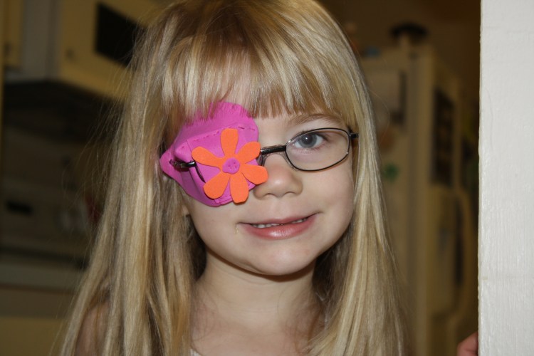 Free Eye Patch Tutorial – For Little Eyes